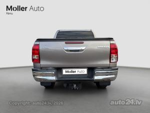 Smilšu krāsa Toyota Hilux 2019 Pērnava, ar dzinēja tilpumu 2.40 L un nobraukumu 72 tūkst. km par 34900 €, foto 5 vietnē AUTOMOTO.COM.LV