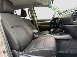Smilšu krāsa Toyota Hilux 2019 Pērnava, ar dzinēja tilpumu 2.40 L un nobraukumu 72 tūkst. km par 34900 €, foto 6 vietnē AUTOMOTO.COM.LV