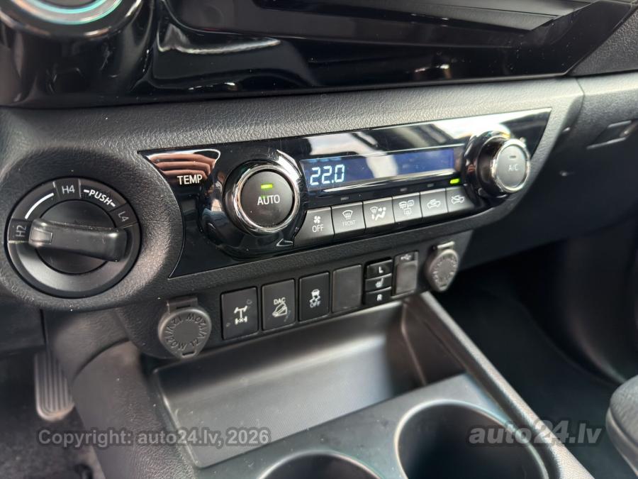 Smilšu krāsa Toyota Hilux 2019 Pērnava, ar dzinēja tilpumu 2.40 L un nobraukumu 72 tūkst. km par 34900 €, foto 14 vietnē AUTOMOTO.COM.LV