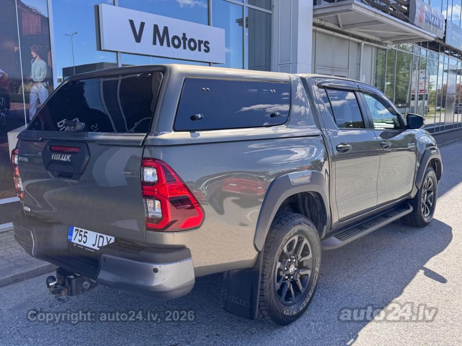 Beige Toyota Hilux 2021 in Viljandi, with an engine capacity of 2.80 L and mileage of 81 thousand km for 41990 €, photo 5 on AUTOMOTO.COM.LV