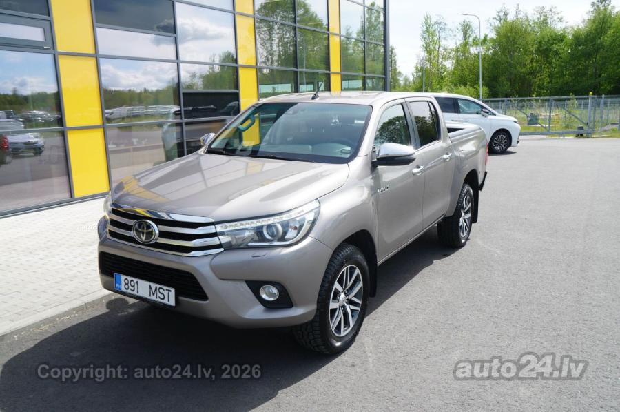 Smilšu krāsa Toyota Hilux 2019 Tallina, ar dzinēja tilpumu 2.40 L un nobraukumu 199 tūkst. km par 28990 €, foto 1 vietnē AUTOMOTO.COM.LV