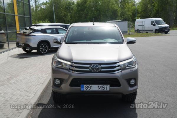 Beige Toyota Hilux 2019 in Tallinn, with an engine capacity of 2.40 L and mileage of 199 thousand km for 28990 €, photo 2 on AUTOMOTO.COM.LV