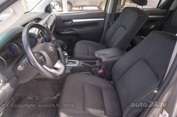 Beige Toyota Hilux 2019 in Tallinn, with an engine capacity of 2.40 L and mileage of 199 thousand km for 28990 €, photo 7 on AUTOMOTO.COM.LV