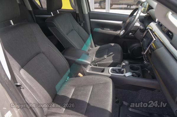 Beige Toyota Hilux 2019 in Tallinn, with an engine capacity of 2.40 L and mileage of 199 thousand km for 28990 €, photo 9 on AUTOMOTO.COM.LV