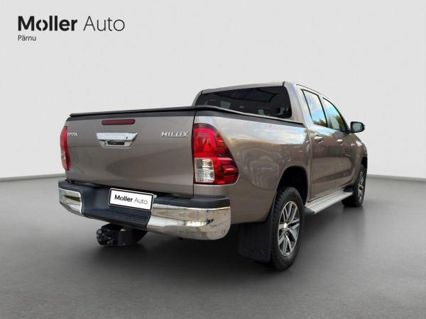 Beige Toyota Hilux 2019 in Parnu, with an engine capacity of 2.40 L and mileage of 72 thousand km for 34900 €, photo 3 on AUTOMOTO.COM.LV