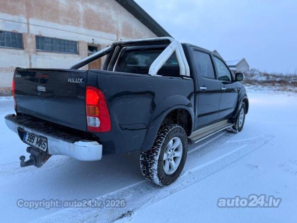 Melns Toyota Hilux 2007 Tartu, ar dzinēja tilpumu 2.50 L un nobraukumu 0 tūkst. km par 7500 €, foto 2 vietnē AUTOMOTO.COM.LV