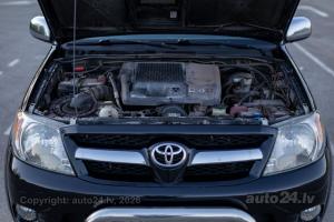 Black Toyota Hilux 2008 in Cesis, with an engine capacity of 2.50 L and mileage of 285 thousand km for 19500 €, photo 8 on AUTOMOTO.COM.LV