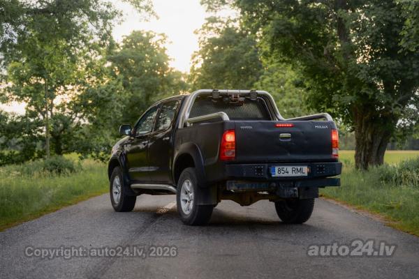 Черный Тойота Хайлюкс 2008 в Таллин, объемом двигателя 3.00 л и пробегом 379 тыс. км за 9800 €, фото 6 на AUTOMOTO.COM.LV