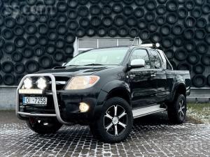 Black Toyota Hilux 2008 in Bauska, with an engine capacity of 2.50 L and mileage of 0 thousand km for 12200 €, photo  on AUTOMOTO.COM.LV