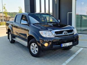 Melns Toyota Hilux 2010 Viļņa, ar dzinēja tilpumu 2.49 L un nobraukumu 185 tūkst. km par 10499 €, foto  vietnē AUTOMOTO.COM.LV