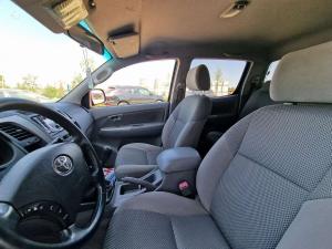 Melns Toyota Hilux 2010 Viļņa, ar dzinēja tilpumu 2.49 L un nobraukumu 185 tūkst. km par 10499 €, foto 15 vietnē AUTOMOTO.COM.LV