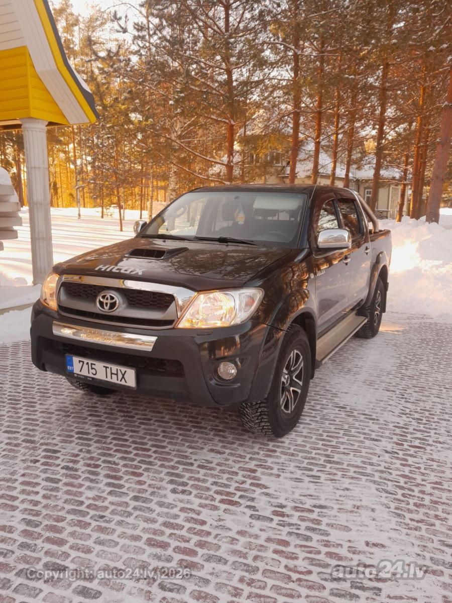 Melns Toyota Hilux 2011 Tallina, ar dzinēja tilpumu 2.50 L un nobraukumu 125 tūkst. km par 15800 €, foto 5 vietnē AUTOMOTO.COM.LV