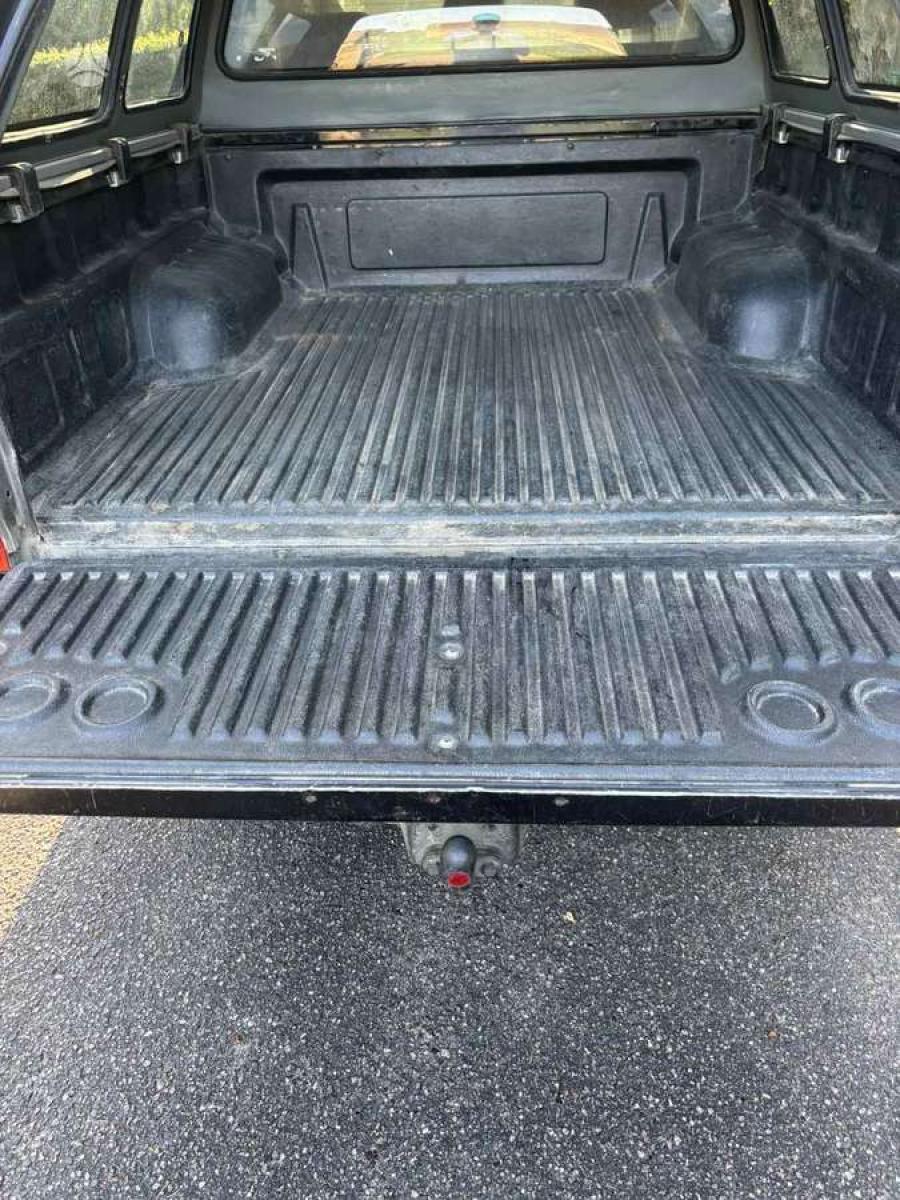 Melns Toyota Hilux 2011 Kaišiadorys, ar dzinēja tilpumu 2.98 L un nobraukumu 185 tūkst. km par 13900 €, foto 11 vietnē AUTOMOTO.COM.LV