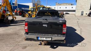Melns Toyota Hilux 2013 Tallina, ar dzinēja tilpumu 3.00 L un nobraukumu 440 tūkst. km par 14990 €, foto 5 vietnē AUTOMOTO.COM.LV