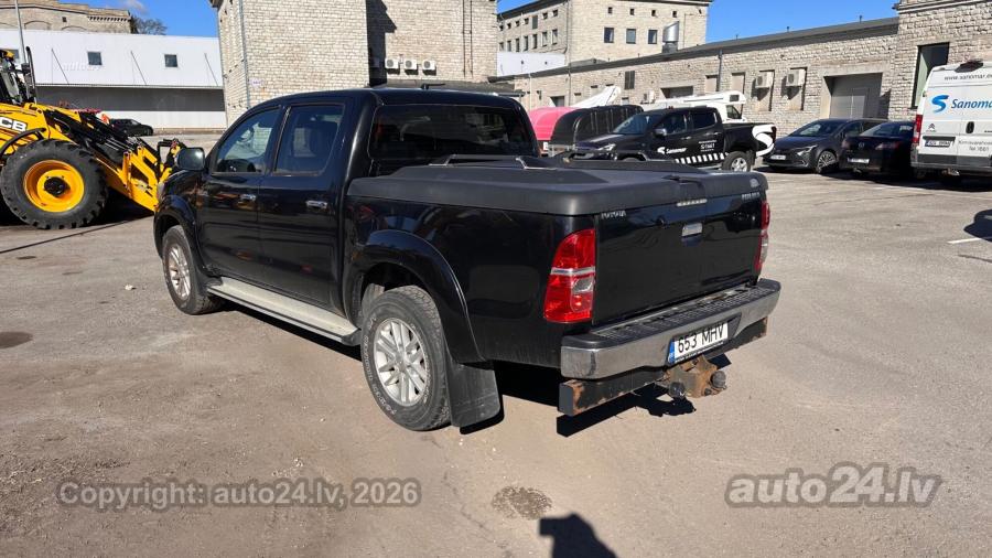 Melns Toyota Hilux 2013 Tallina, ar dzinēja tilpumu 3.00 L un nobraukumu 440 tūkst. km par 14990 €, foto 7 vietnē AUTOMOTO.COM.LV