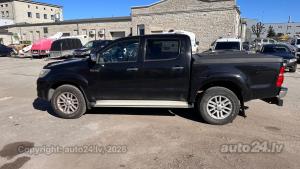 Melns Toyota Hilux 2013 Tallina, ar dzinēja tilpumu 3.00 L un nobraukumu 440 tūkst. km par 14990 €, foto 8 vietnē AUTOMOTO.COM.LV