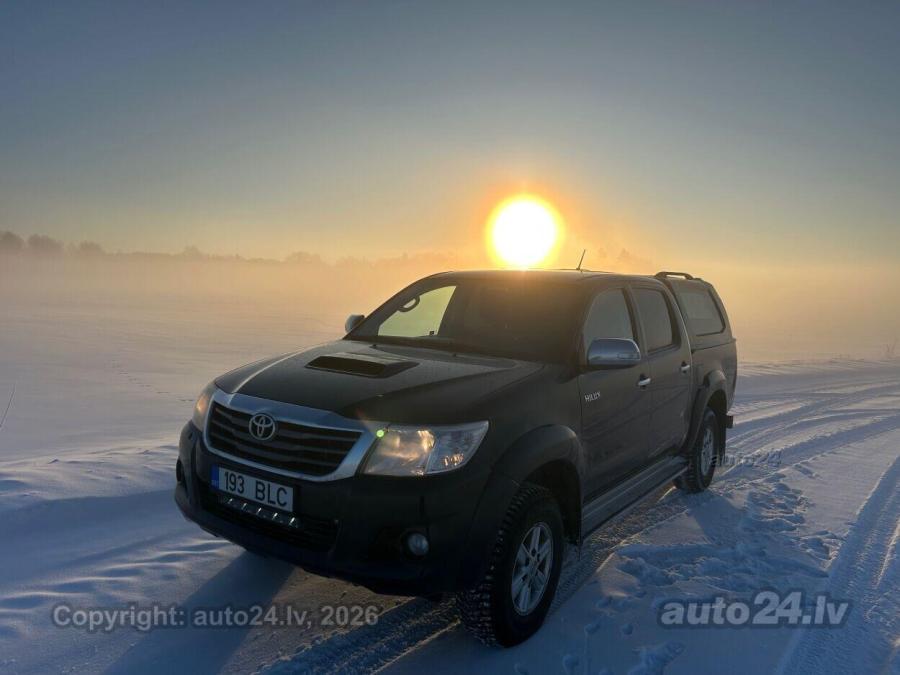 Black Toyota Hilux 2014 in Paide, with an engine capacity of 2.50 L and mileage of 287 thousand km for 16000 €, photo 1 on AUTOMOTO.COM.LV