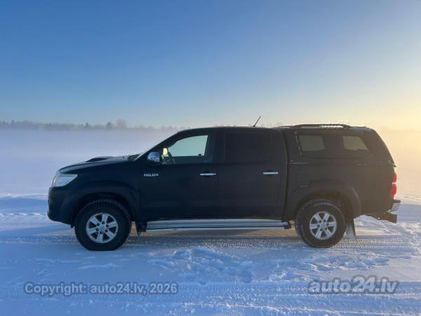 Black Toyota Hilux 2014 in Paide, with an engine capacity of 2.50 L and mileage of 287 thousand km for 16000 €, photo 3 on AUTOMOTO.COM.LV
