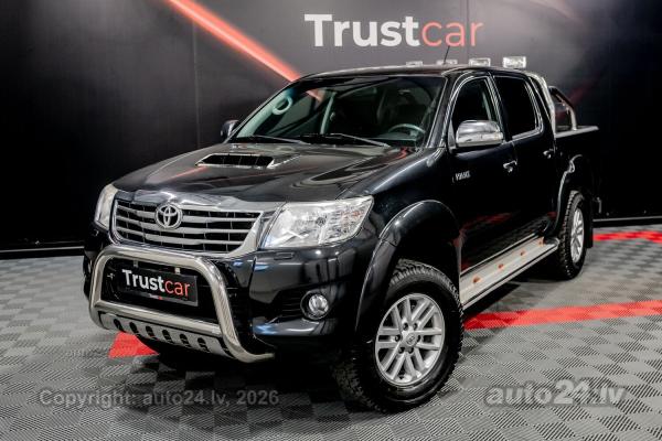 Black Toyota Hilux 2014 in Parnu, with an engine capacity of 3.00 L and mileage of 238 thousand km for 22200 €, photo 1 on AUTOMOTO.COM.LV