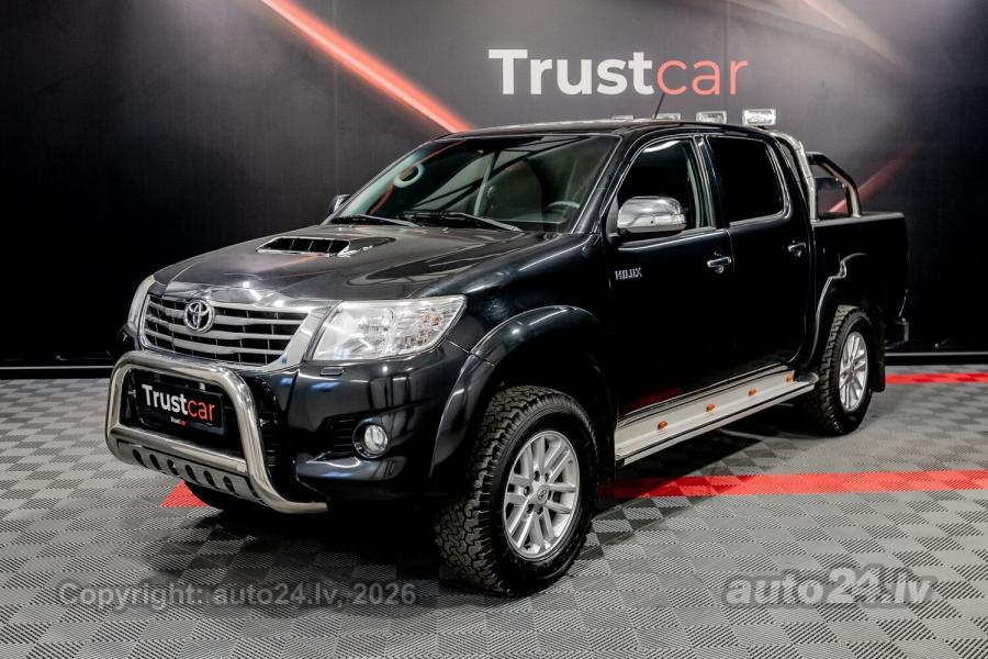 Black Toyota Hilux 2014 in Parnu, with an engine capacity of 3.00 L and mileage of 238 thousand km for 22200 €, photo 3 on AUTOMOTO.COM.LV