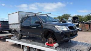 Melns Toyota Hilux 2014 Radviliškis, ar dzinēja tilpumu 2.49 L un nobraukumu 0 tūkst. km par 7650 €, foto 3 vietnē AUTOMOTO.COM.LV