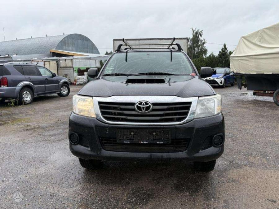 Melns Toyota Hilux 2014 Radviliškis, ar dzinēja tilpumu 2.49 L un nobraukumu 0 tūkst. km par 7250 €, foto 6 vietnē AUTOMOTO.COM.LV