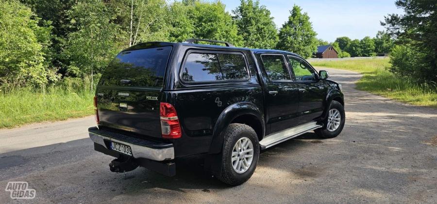 Melns Toyota Hilux 2016 Viļņa, ar dzinēja tilpumu 3.00 L un nobraukumu 225 tūkst. km par 18000 €, foto 6 vietnē AUTOMOTO.COM.LV