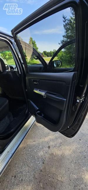Melns Toyota Hilux 2016 Viļņa, ar dzinēja tilpumu 3.00 L un nobraukumu 225 tūkst. km par 18000 €, foto 16 vietnē AUTOMOTO.COM.LV