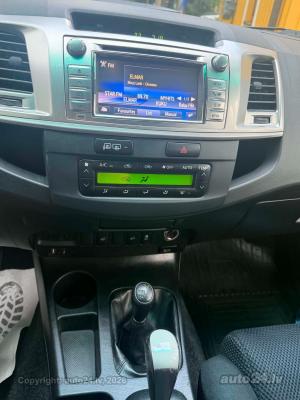 Melns Toyota Hilux 2017 Tallina, ar dzinēja tilpumu 3.00 L un nobraukumu 471 tūkst. km par 16800 €, foto 6 vietnē AUTOMOTO.COM.LV