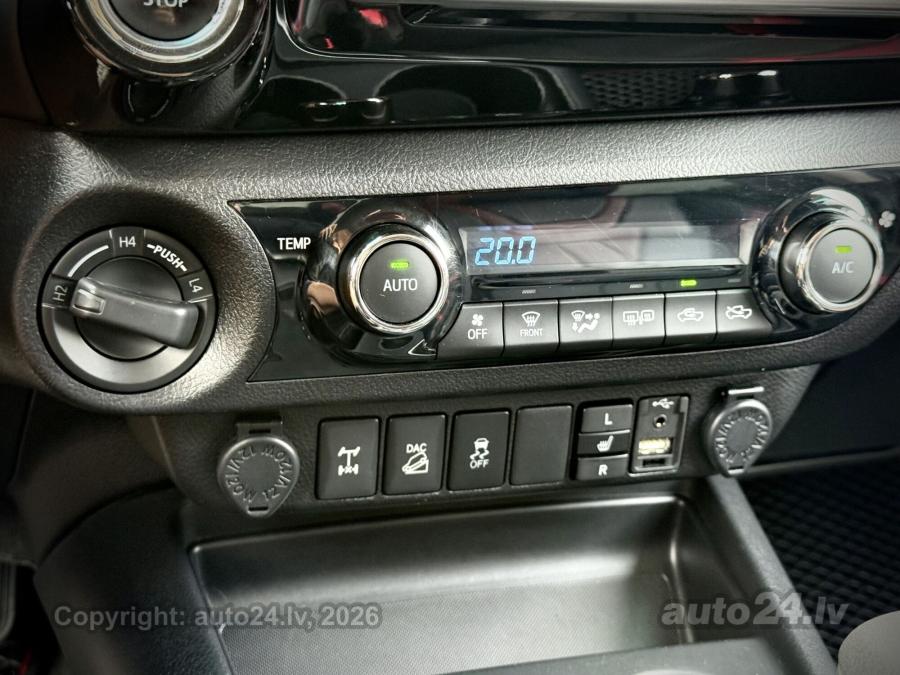 Black Toyota Hilux 2017 in Tallinn, with an engine capacity of 2.40 L and mileage of 142 thousand km for 32900 €, photo 20 on AUTOMOTO.COM.LV