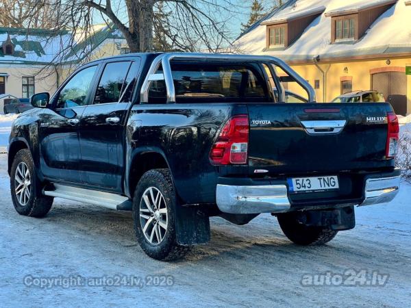 Melns Toyota Hilux 2018 Tallina, ar dzinēja tilpumu 2.40 L un nobraukumu 128 tūkst. km par 36990 €, foto 11 vietnē AUTOMOTO.COM.LV