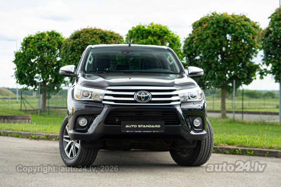 Black Toyota Hilux 2018 in Tartu, with an engine capacity of 2.40 L and mileage of 233 thousand km for 29760 €, photo 5 on AUTOMOTO.COM.LV