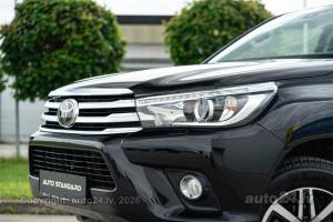 Black Toyota Hilux 2018 in Tartu, with an engine capacity of 2.40 L and mileage of 233 thousand km for 29760 €, photo 8 on AUTOMOTO.COM.LV