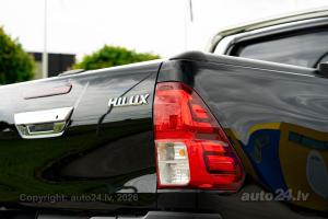 Black Toyota Hilux 2018 in Tartu, with an engine capacity of 2.40 L and mileage of 233 thousand km for 29760 €, photo 13 on AUTOMOTO.COM.LV