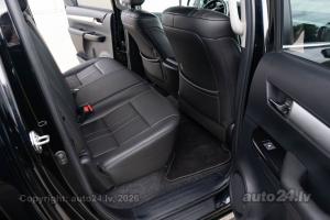 Black Toyota Hilux 2018 in Tartu, with an engine capacity of 2.40 L and mileage of 233 thousand km for 29760 €, photo 26 on AUTOMOTO.COM.LV