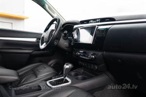 Black Toyota Hilux 2018 in Tartu, with an engine capacity of 2.40 L and mileage of 233 thousand km for 29760 €, photo 28 on AUTOMOTO.COM.LV
