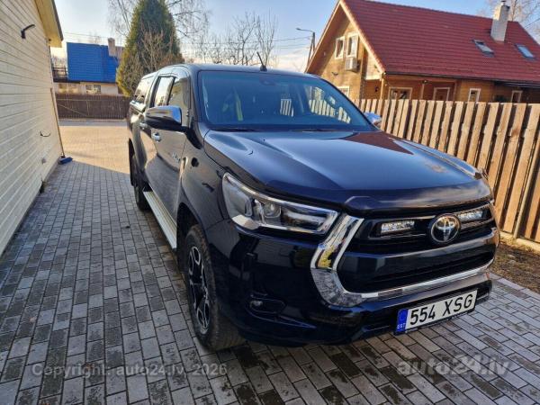 Black Toyota Hilux 2021 in Tallinn, with an engine capacity of 2.80 L and mileage of 70 thousand km for 44000 €, photo 3 on AUTOMOTO.COM.LV