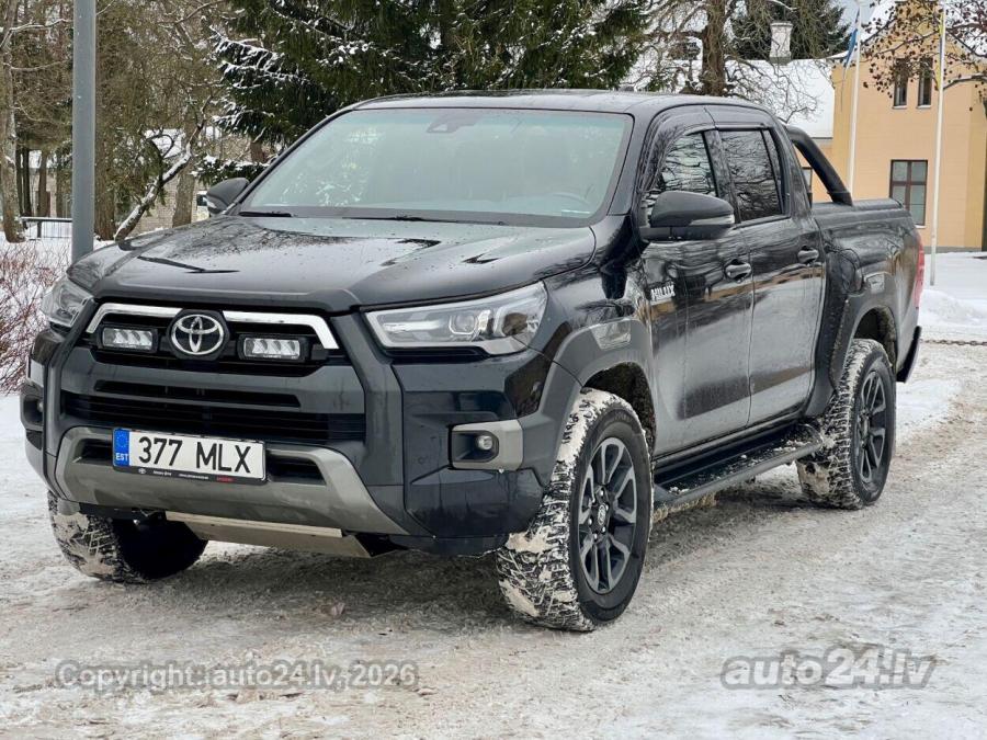 Black Toyota Hilux 2023 in Tallinn, with an engine capacity of 2.80 L and mileage of 110 thousand km for 47900 €, photo 10 on AUTOMOTO.COM.LV