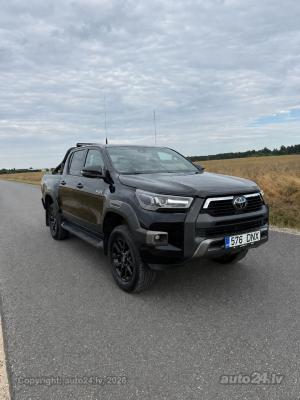 Black Toyota Hilux 2023 in Tallinn, with an engine capacity of 2.80 L and mileage of 105 thousand km for 54000 €, photo 3 on AUTOMOTO.COM.LV