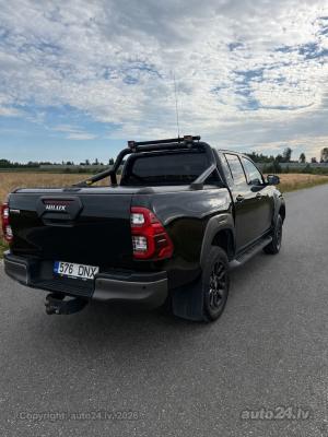 Black Toyota Hilux 2023 in Tallinn, with an engine capacity of 2.80 L and mileage of 105 thousand km for 54000 €, photo 4 on AUTOMOTO.COM.LV