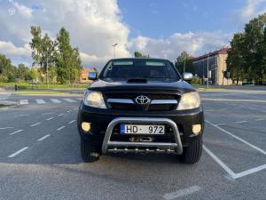 Melns Toyota Hilux 2008 Cēsis, ar dzinēja tilpumu 2.49 L un nobraukumu 289 tūkst. km par 10490 €, foto 3 vietnē AUTOMOTO.COM.LV