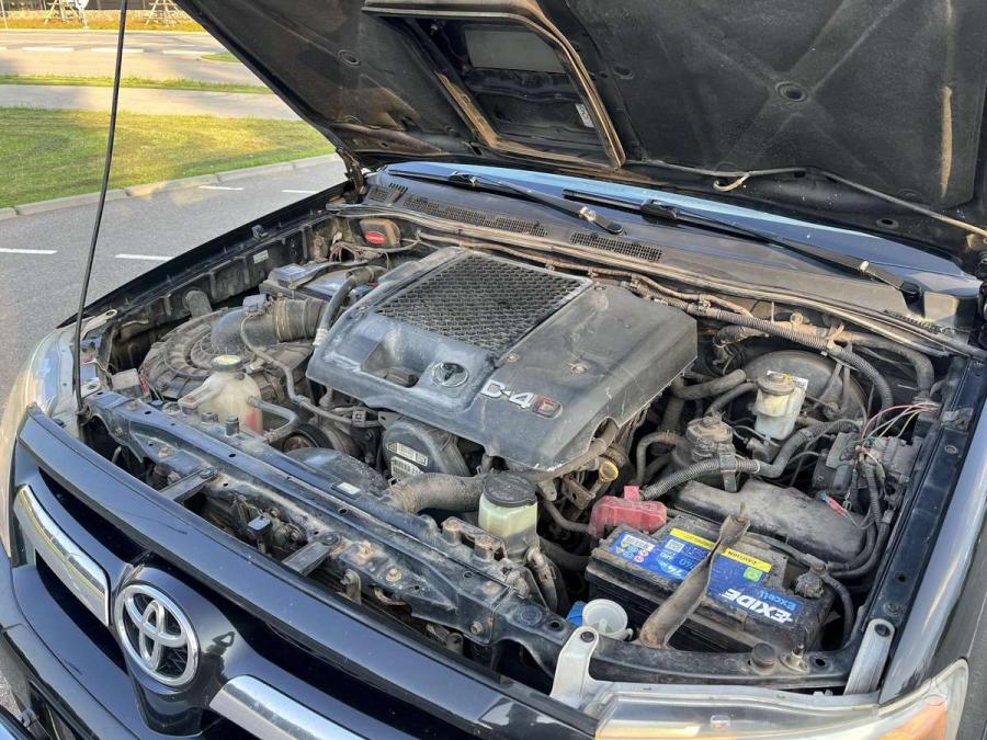 Melns Toyota Hilux 2008 Cēsis, ar dzinēja tilpumu 2.49 L un nobraukumu 289 tūkst. km par 10490 €, foto 20 vietnē AUTOMOTO.COM.LV