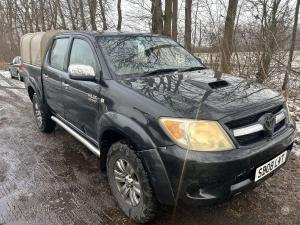 Black Toyota Hilux 2009 in Raseiniai, with an engine capacity of 2.98 L and mileage of 260 thousand km for 5400 €, photo  on AUTOMOTO.COM.LV