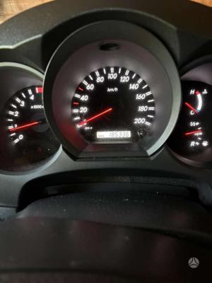 Melns Toyota Hilux 2011 Kaišiadorys, ar dzinēja tilpumu 2.98 L un nobraukumu 185 tūkst. km par 13600 €, foto 6 vietnē AUTOMOTO.COM.LV