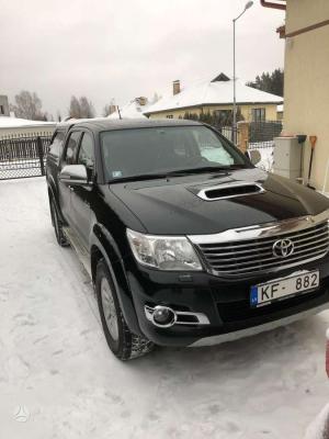 Black Toyota Hilux 2015 in Jelgava, with an engine capacity of 2.98 L and mileage of 131 thousand km for 19500 €, photo  on AUTOMOTO.COM.LV