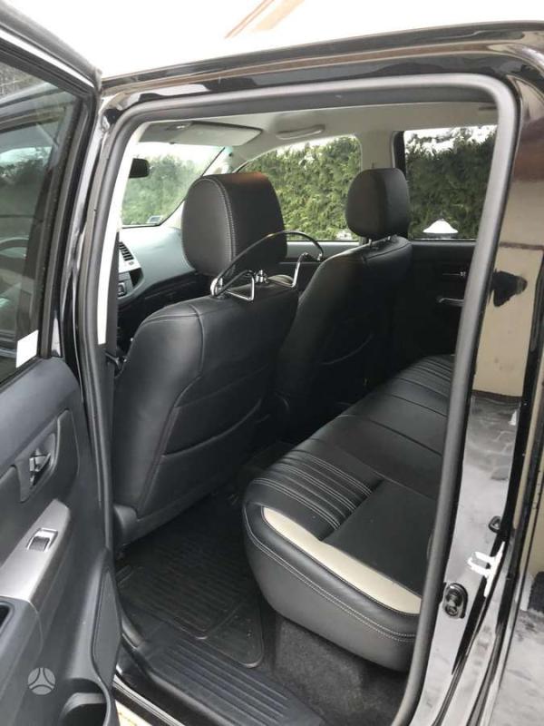 Melns Toyota Hilux 2015 Jelgava, ar dzinēja tilpumu 2.98 L un nobraukumu 131 tūkst. km par 19500 €, foto 8 vietnē AUTOMOTO.COM.LV