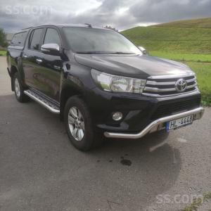 Black Toyota Hilux 2017 in Riga, with an engine capacity of 2.40 L and mileage of 155 thousand km for 20100 €, photo  on AUTOMOTO.COM.LV