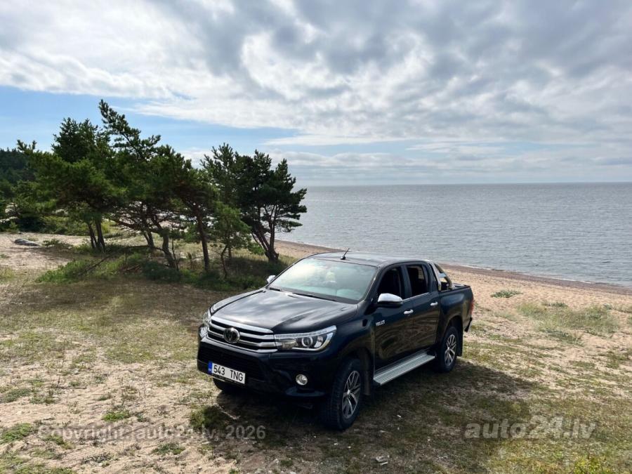 Melns Toyota Hilux 2018 Tallina, ar dzinēja tilpumu 2.40 L un nobraukumu 128 tūkst. km par 29999 €, foto 2 vietnē AUTOMOTO.COM.LV