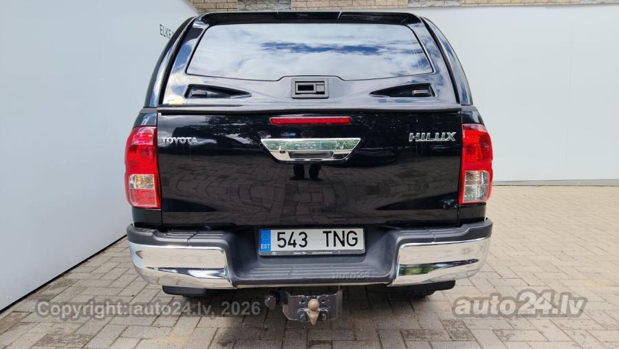 Melns Toyota Hilux 2018 Tallina, ar dzinēja tilpumu 2.39 L un nobraukumu 127 tūkst. km par 34995 €, foto 20 vietnē AUTOMOTO.COM.LV