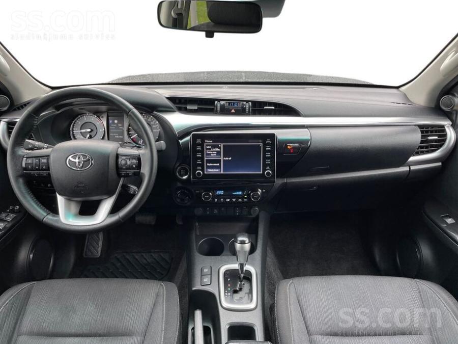 Melns Toyota Hilux 2021 Rīga, ar dzinēja tilpumu 2.80 L un nobraukumu 133 tūkst. km par 26200 €, foto 8 vietnē AUTOMOTO.COM.LV